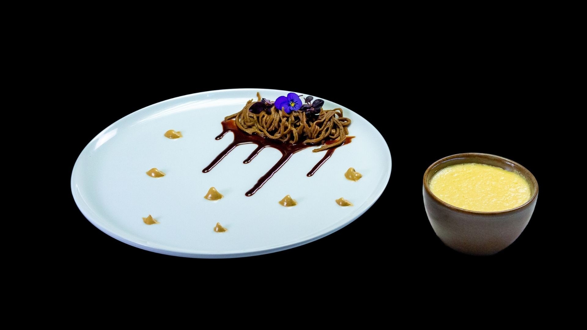 Watch Top Chef VIP Highlight: ¿Un tiramisú con pasta? Alana Lliteras no ...