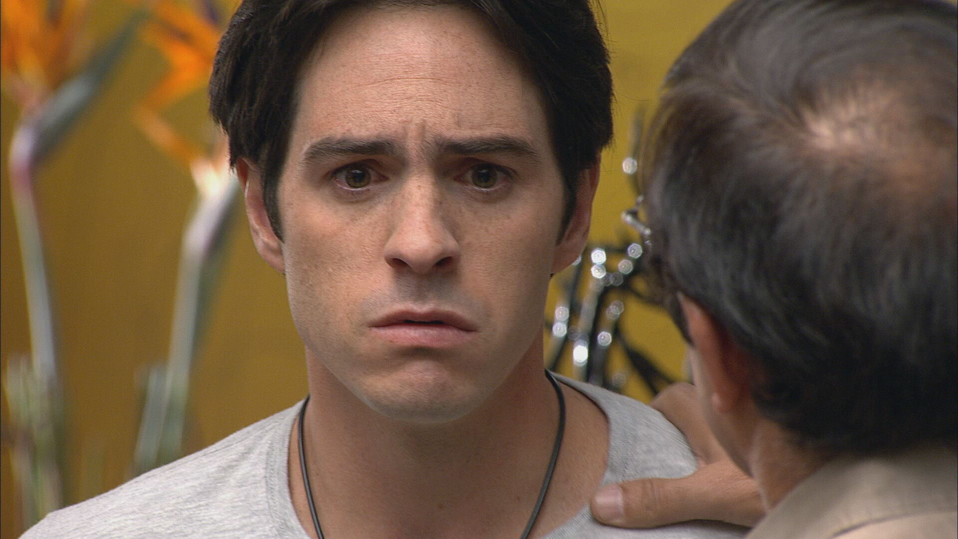 Watch El Clon Episode: Padre e hijo en conflicto - NBC.com