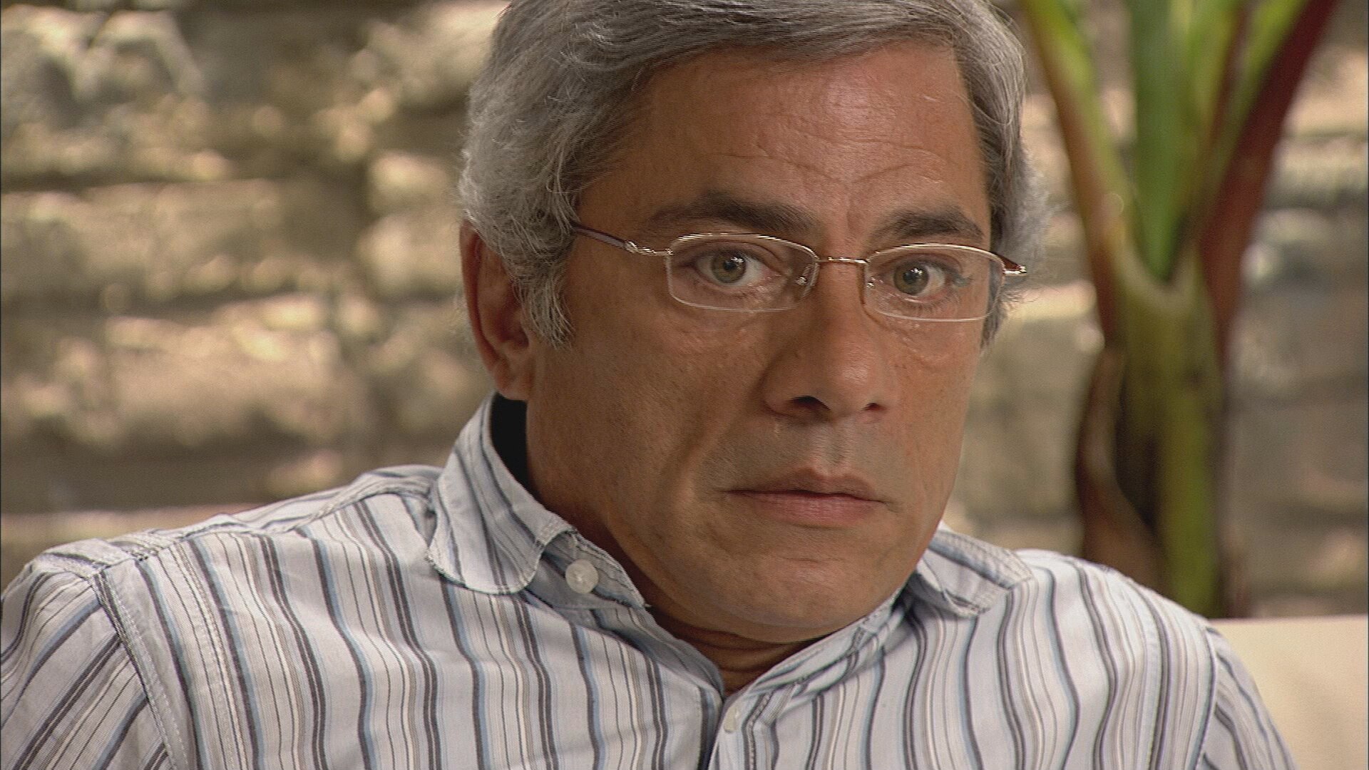 Watch El Clon Episode: Albieri rinde cuentas - NBC.com