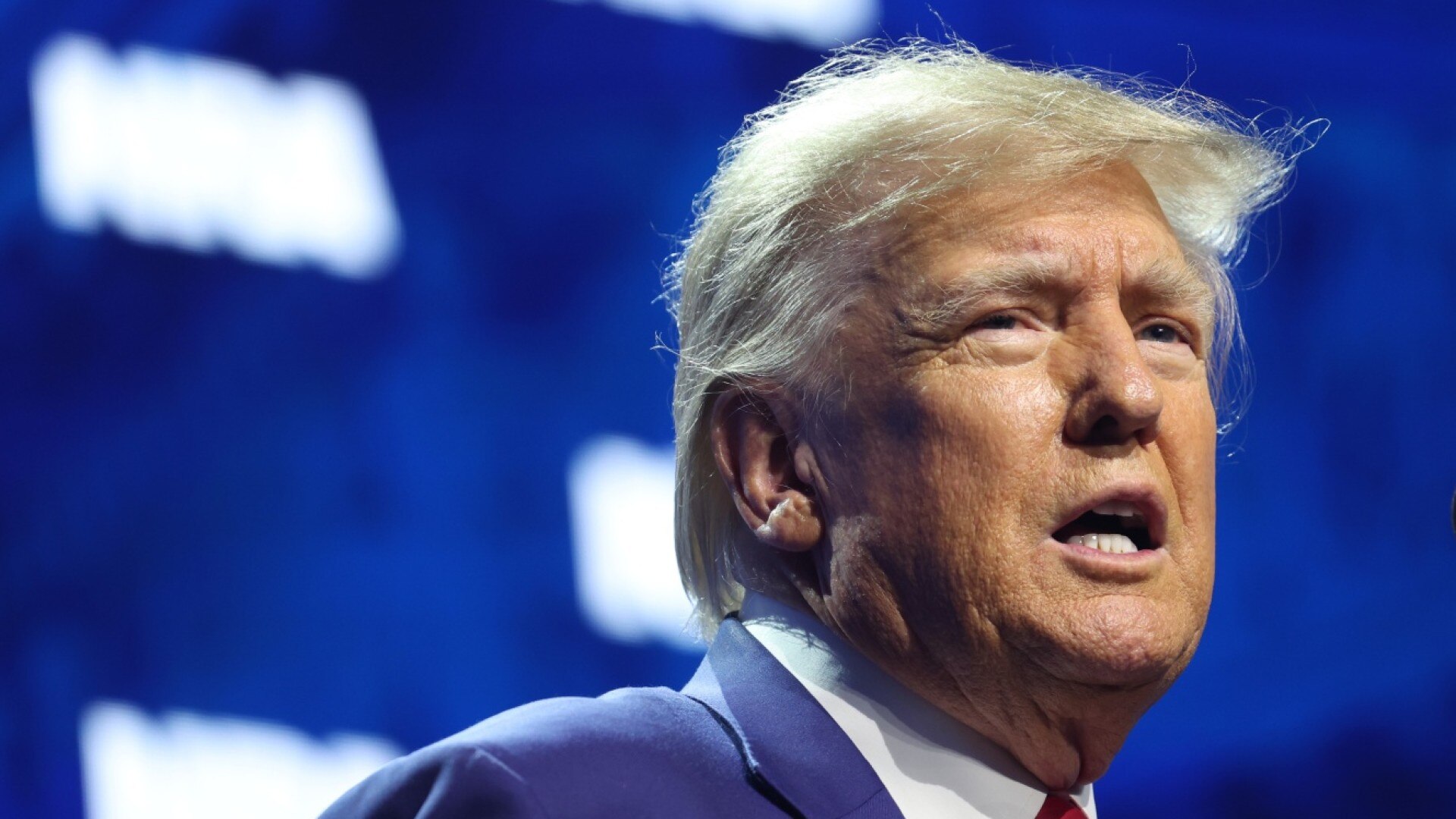 Watch Noticias Telemundo Highlight: La histórica imputación de Trump por la presunta violación ...