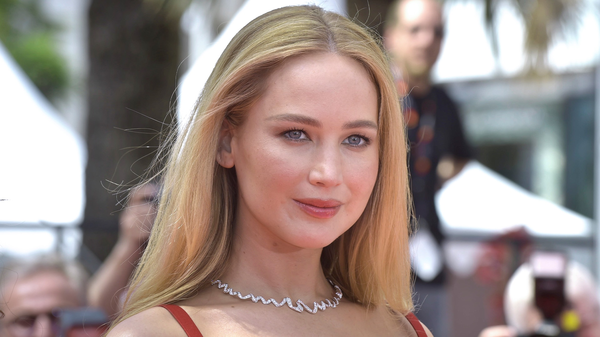 Watch Access Hollywood Highlight: Jennifer Lawrence’s Sweet Reaction To ...