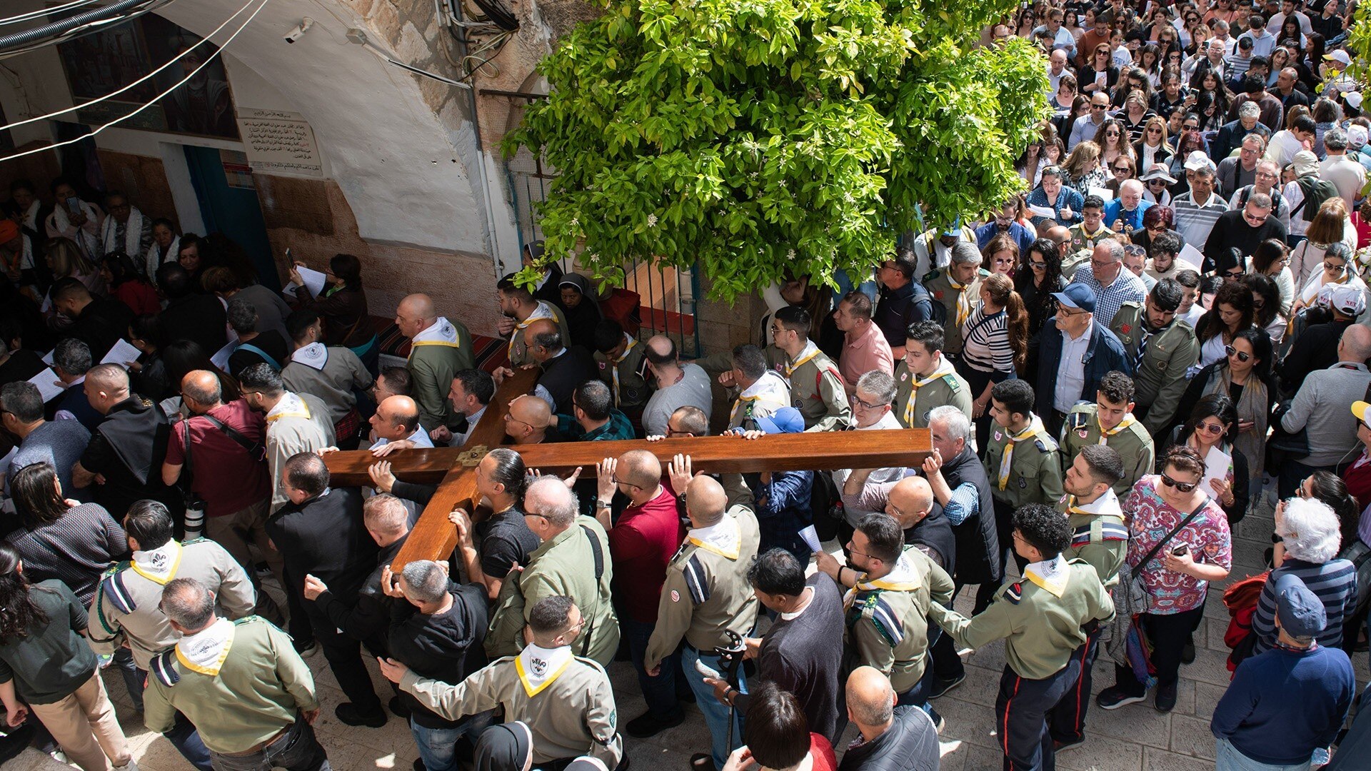 Watch TODAY Excerpt: Americans walk Jesus’ steps in Holy Week ...