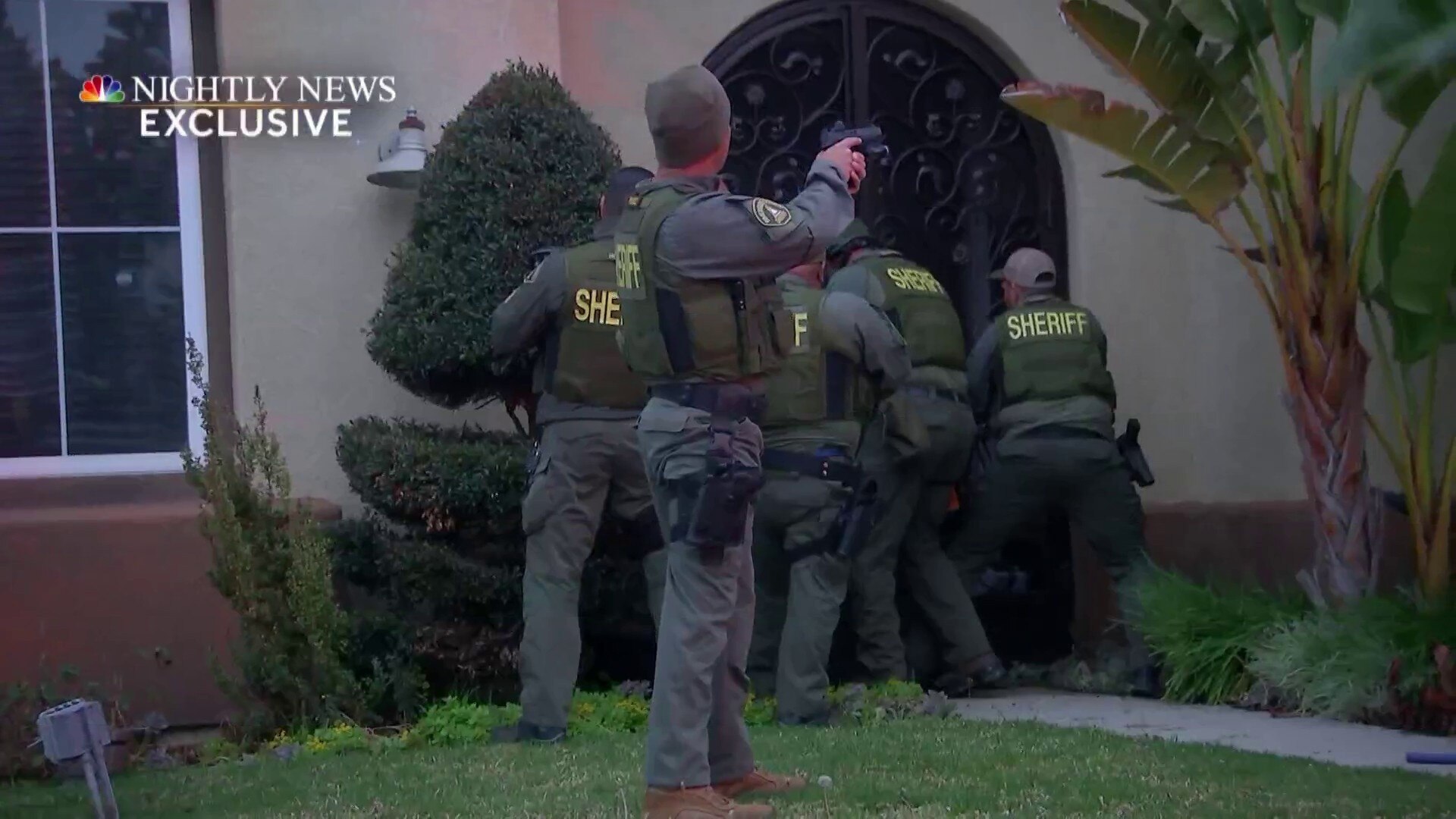 Watch NBC Nightly News with Lester Holt Excerpt: DEA: Chinese organized crime laundering money ...