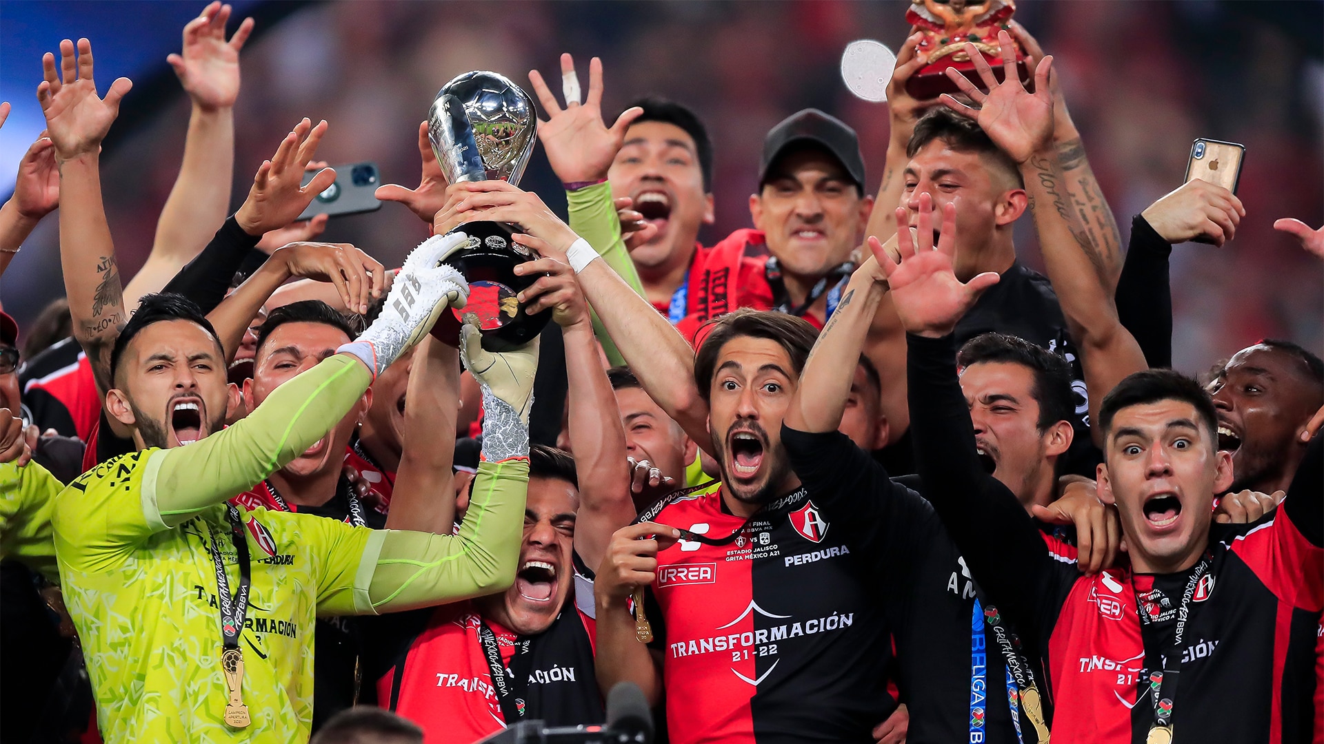 Watch Sports Clip: Así es el amor incondicional de los fanáticos del ...