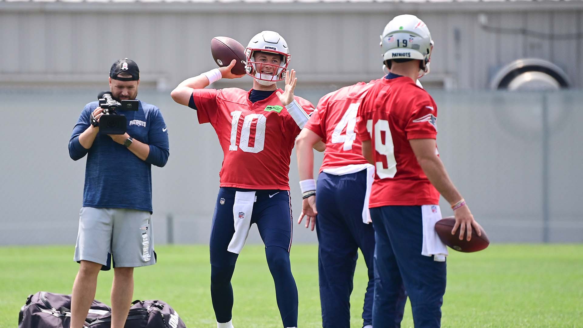 Watch ProFootballTalk Clip: Jones is out-dueling Zappe with hot ...