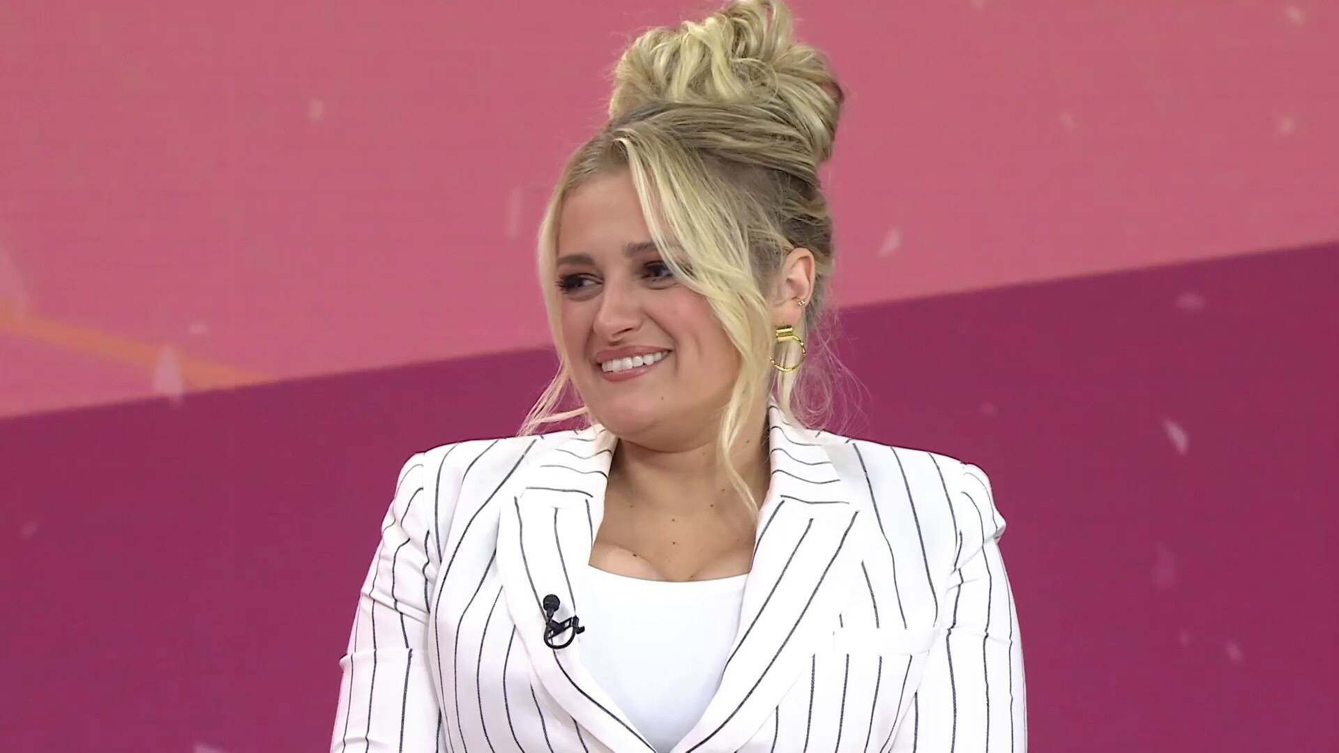 Watch TODAY Excerpt: Ali Stroker talks ‘Richard III,’ ‘And Just Like That,’ motherhood - NBC.com