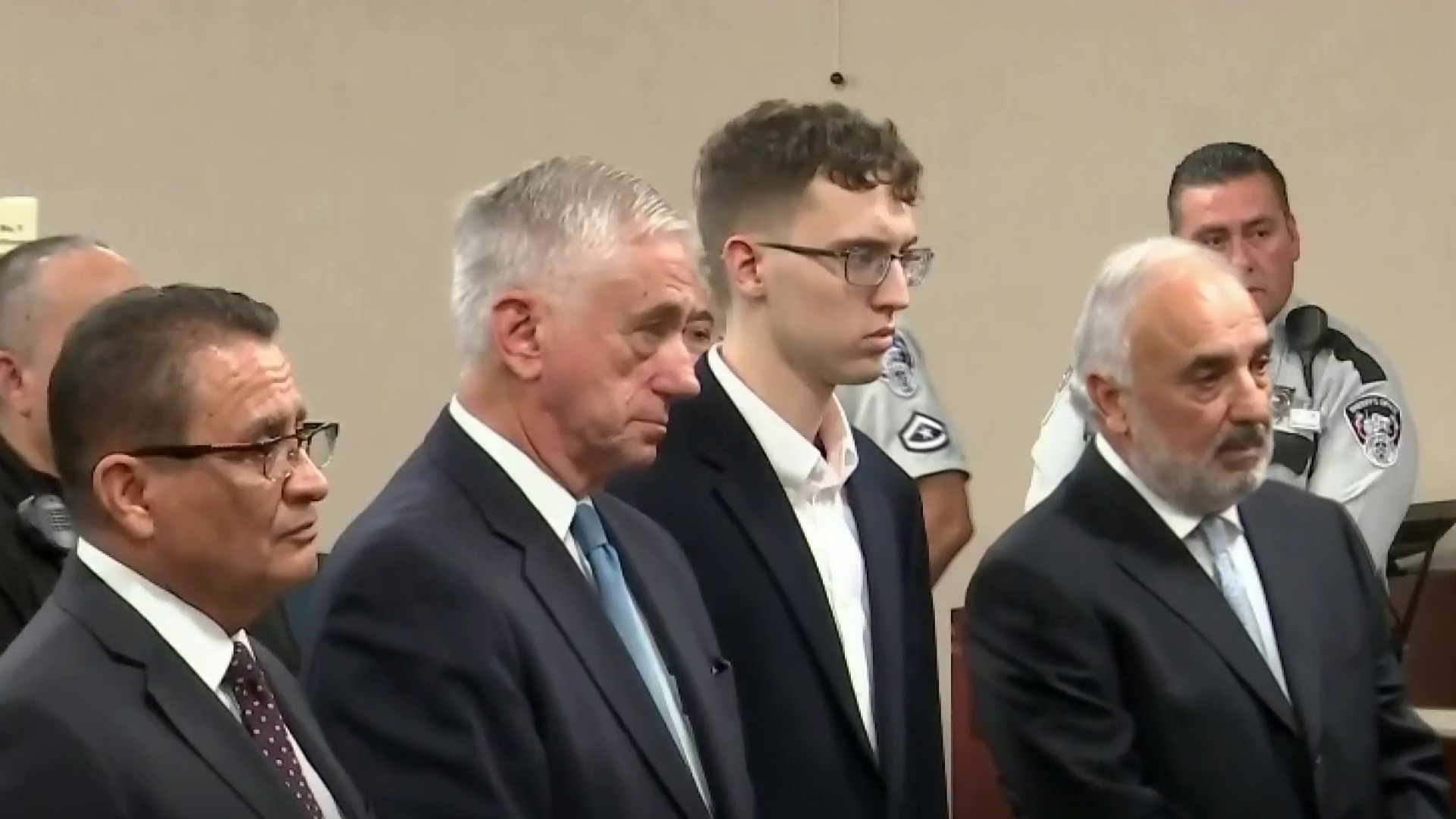 Watch Noticias Telemundo Mediodía Highlight El Autor De La Masacre En