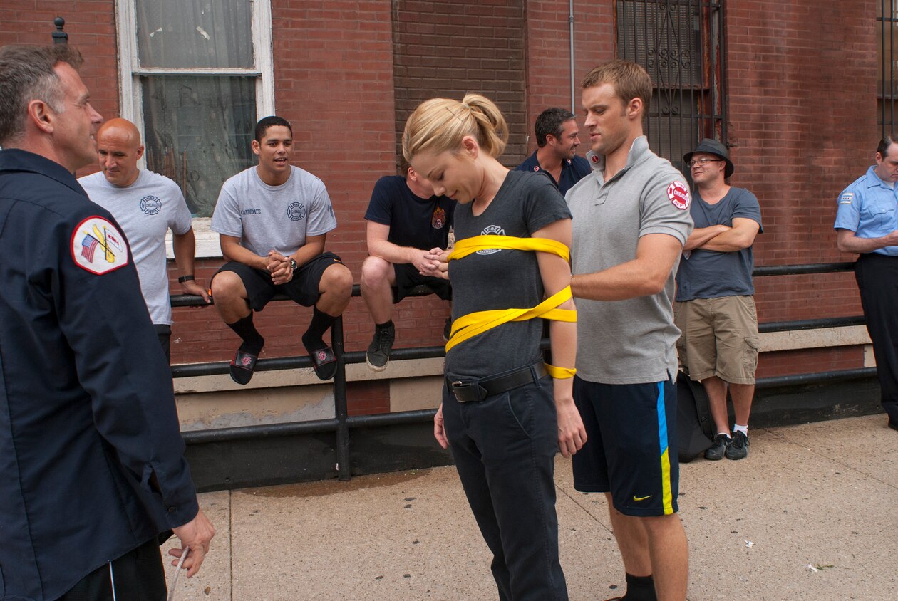 Chicago Fire: Behind the Scenes: Professional Courtesy Photo: 273051 ...