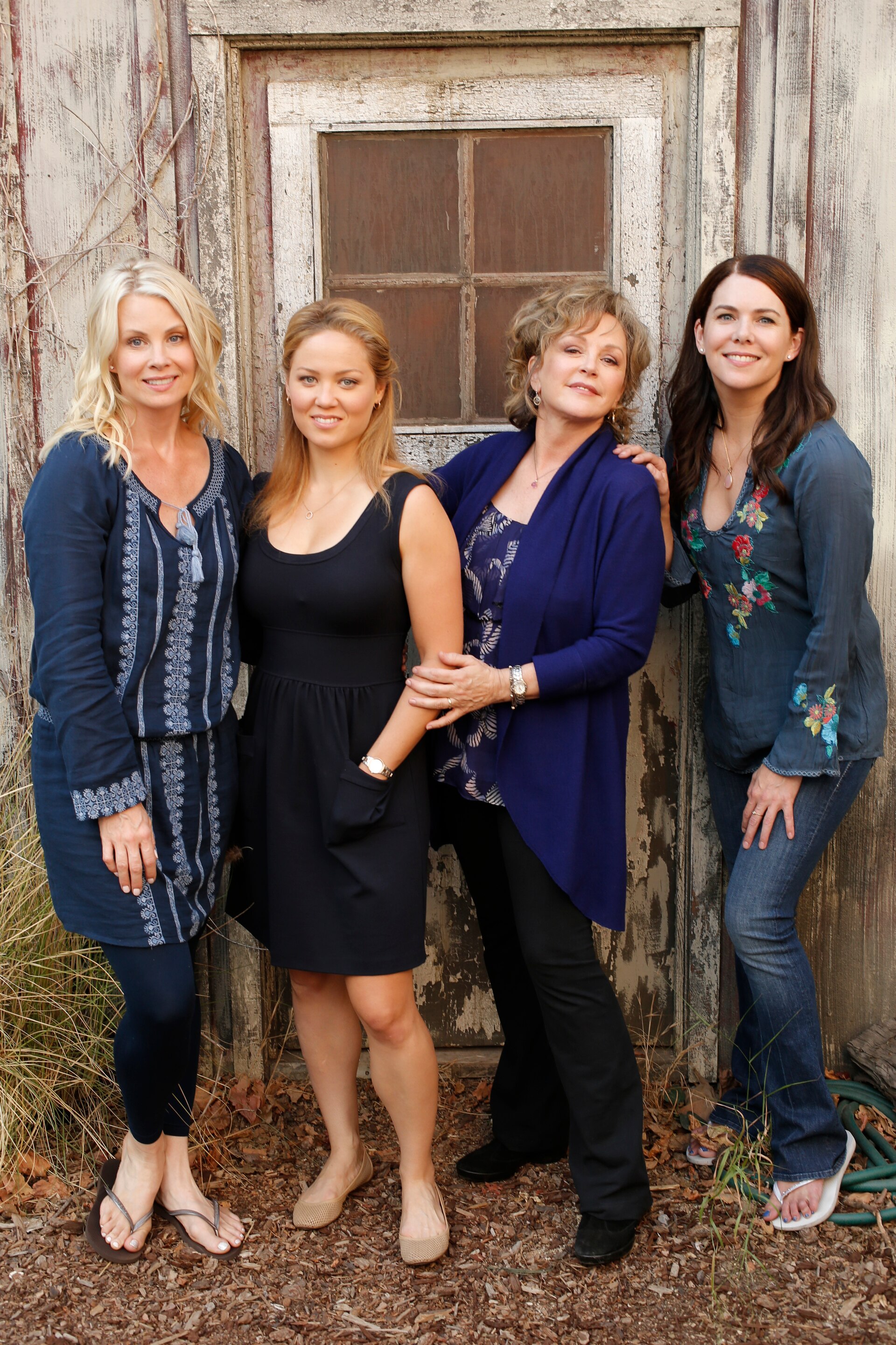 Parenthood: Behind the Scenes: Family Portrait Photo: 175441 - NBC.com