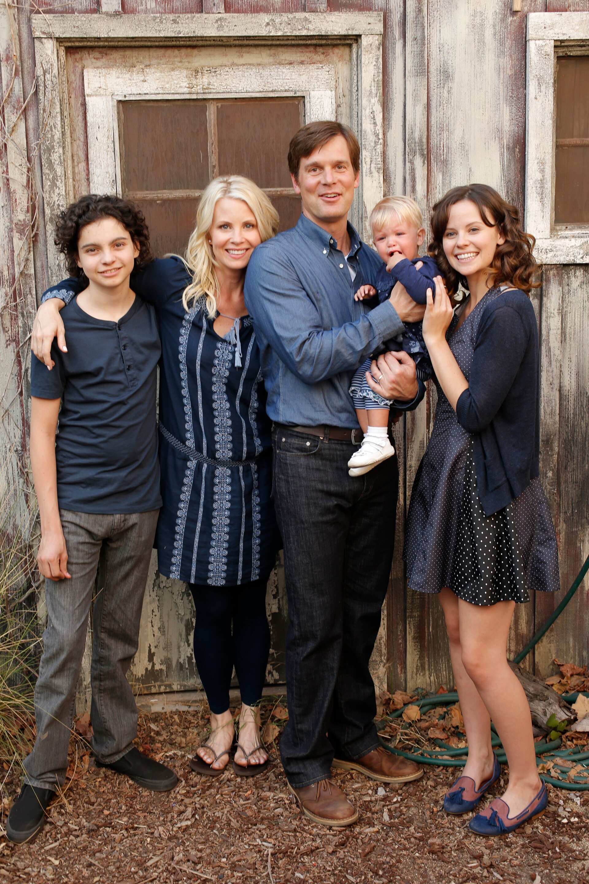 Parenthood: Behind the Scenes: Family Portrait Photo: 175461 - NBC.com