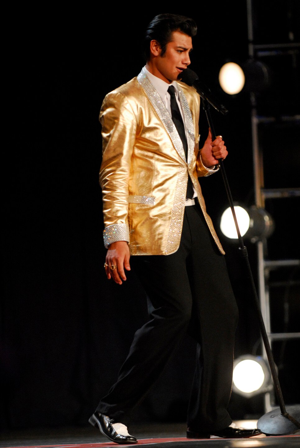 America's Got Talent: Joseph Hall as Elvis Photo: 291606 - USANetwork.com