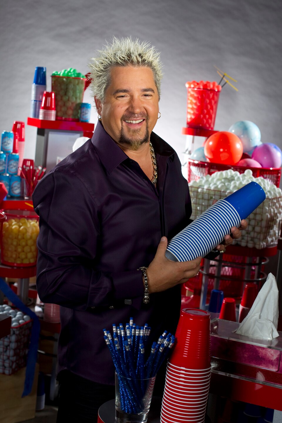 Minute To Win It: Guy Fieri Photo: 893631 - NBC.com