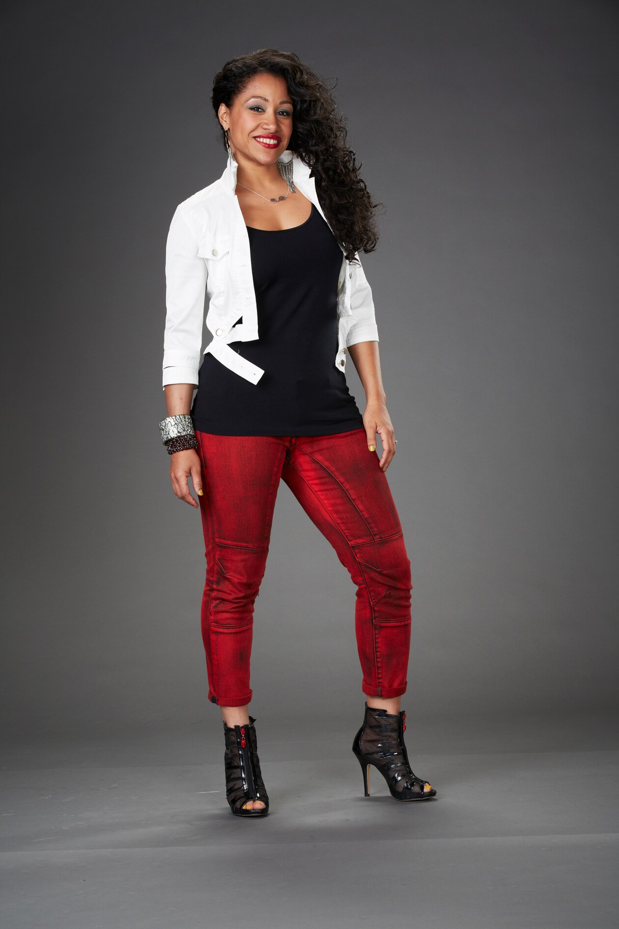 The Voice: Laura Vivas' Official Photos Photo: 242811 - NBC.com