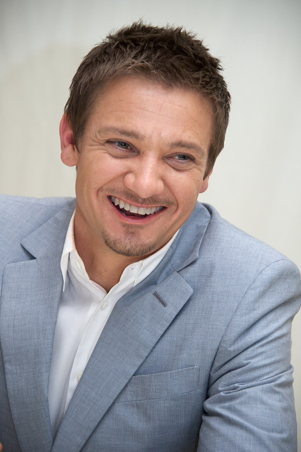 Saturday Night Live: Get to Know Jeremy Renner Photo: 123486 - NBC.com