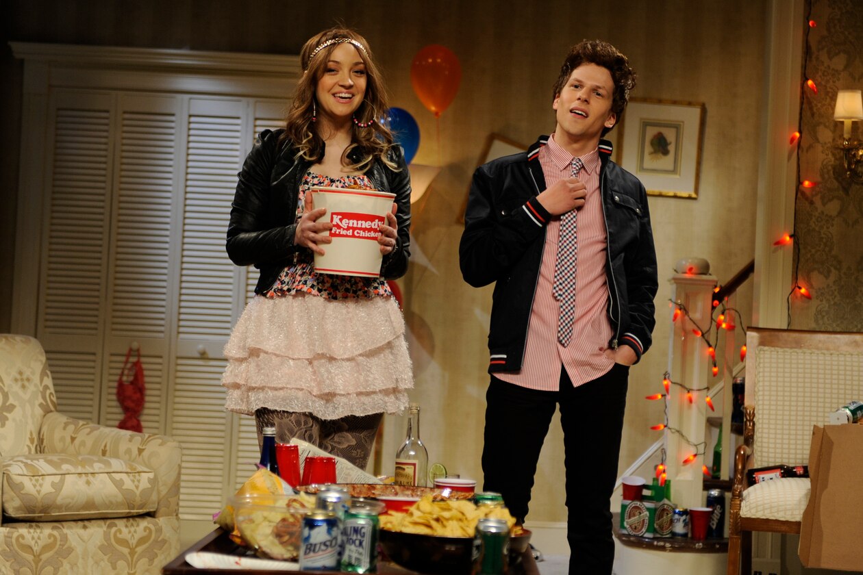 Saturday Night Live: Abby Elliott Photo: 126516 - NBC.com